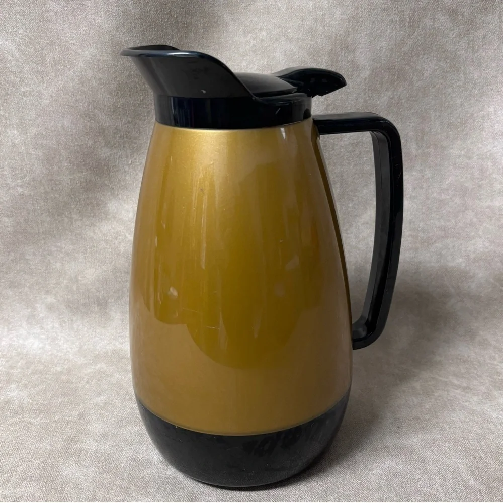 Thermos | Kitchen | Vintage Gold Thermoserv Insulated Coffee Server ...